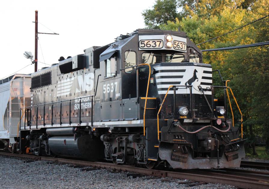 NS 5637 (CR 7873) | Conrail Photo Archive